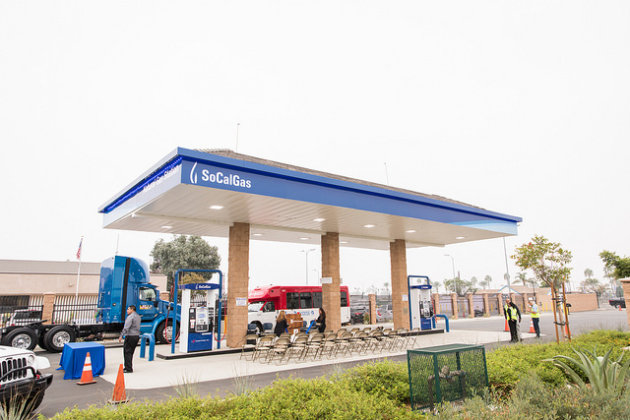 SoCalGas Offers New CNG Fueling off I-10 - NGT News