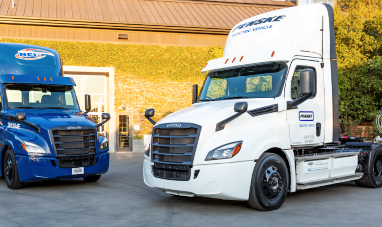 Freightliner Innovation Fleet Accumulates 300,000 Miles of Real-World ...