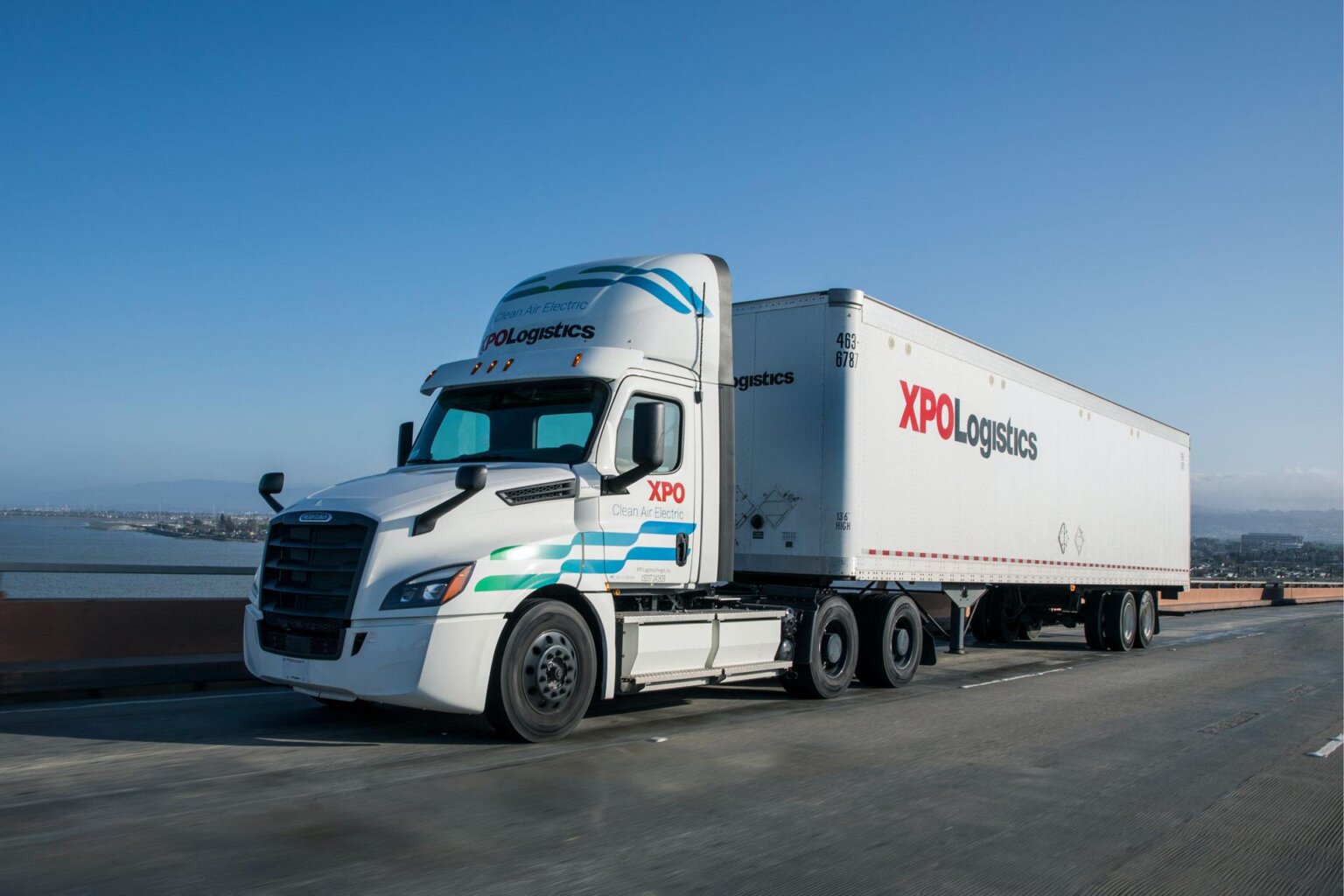 XPO Logistics Begins Piloting Daimler Battery-Electric Trucks - NGT News
