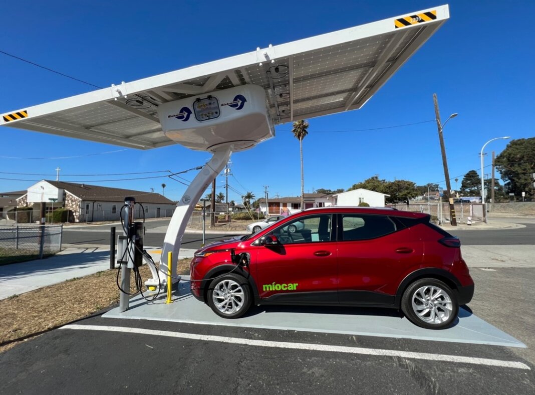 Pueblo, Colorado, Deploys Beam Off-Grid Solar EV Charging Systems - NGT ...
